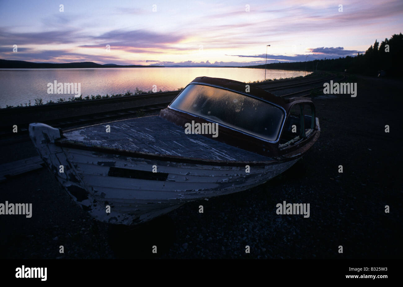 Looming boat hi-res stock photography and images - Alamy