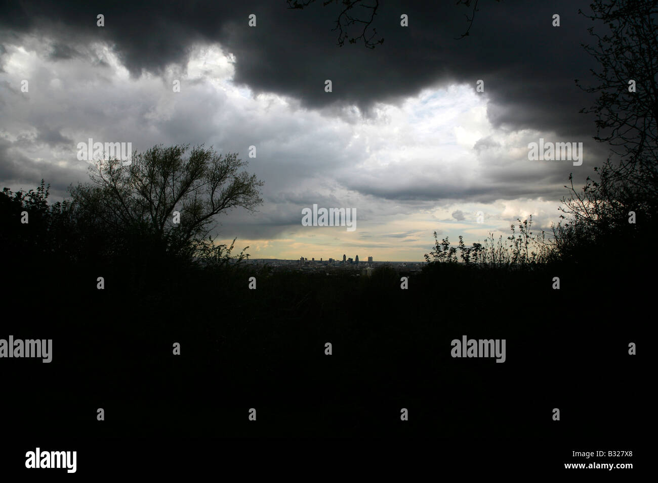 Loom Over High Resolution Stock Photography and Images - Alamy