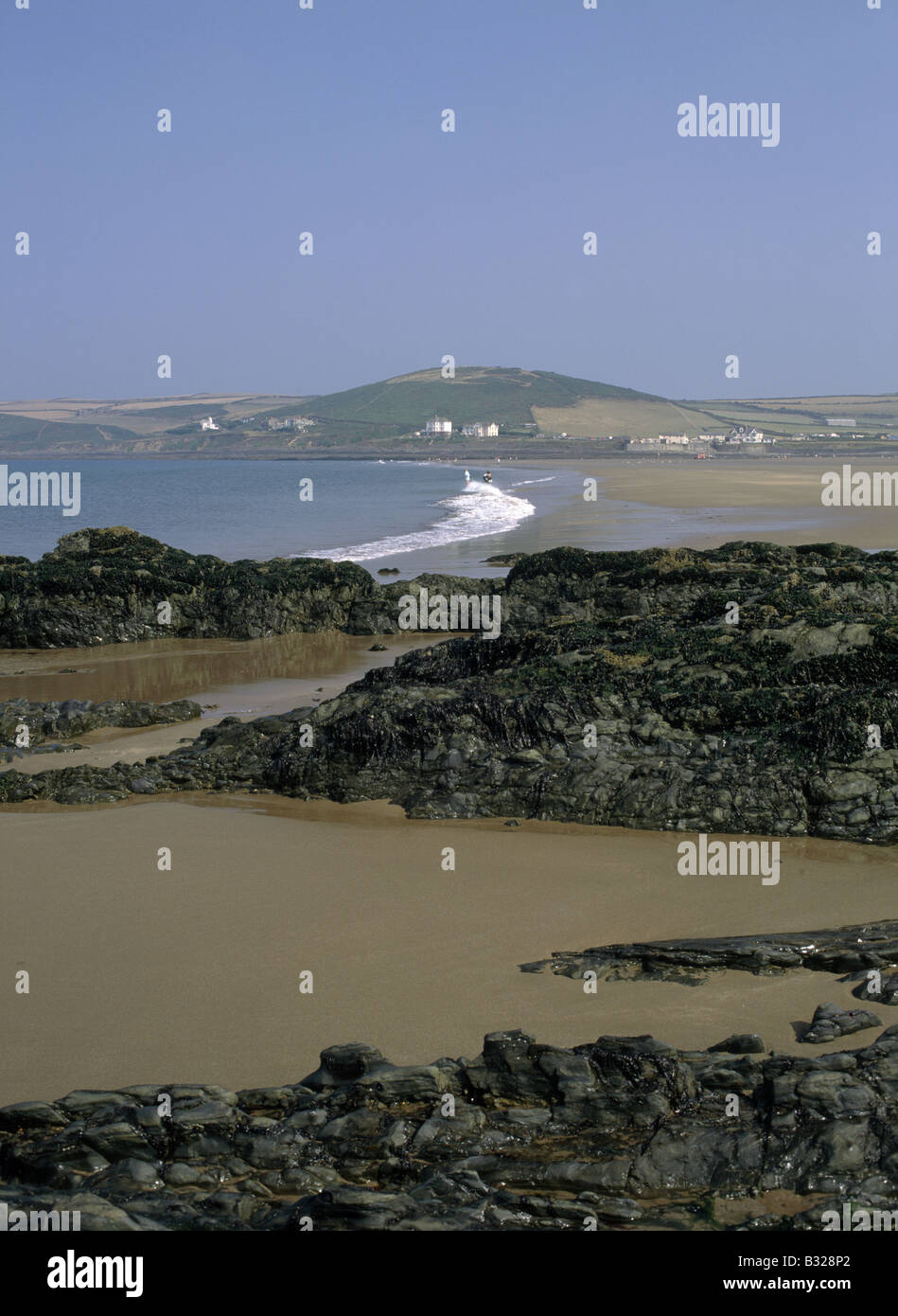 Croyde Bay, North Devon Sandy beaches People Sea Seaweed covered rocks ...
