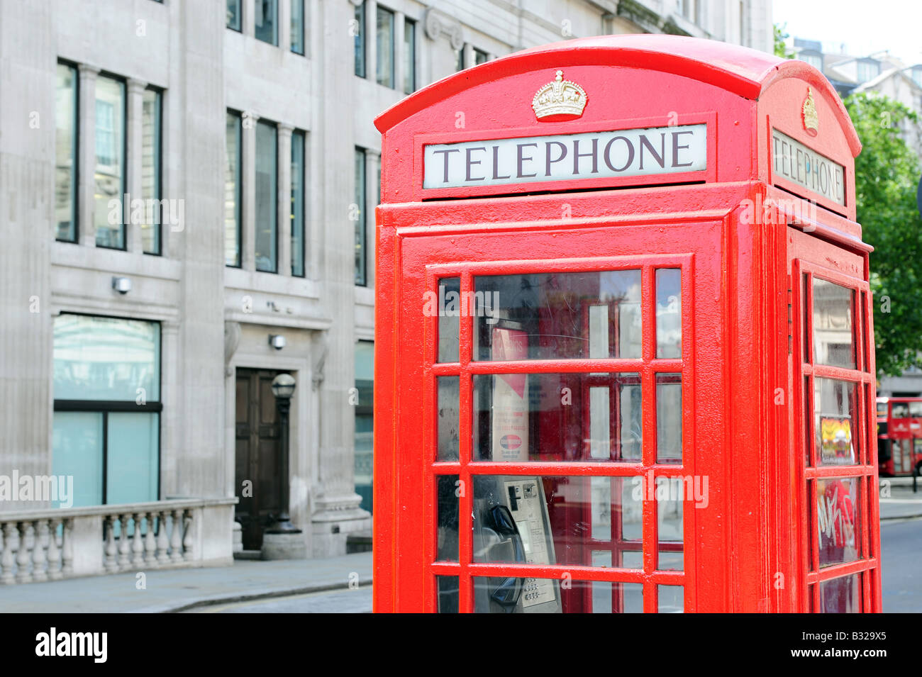 red telephone box in London england Stock Photo - Alamy