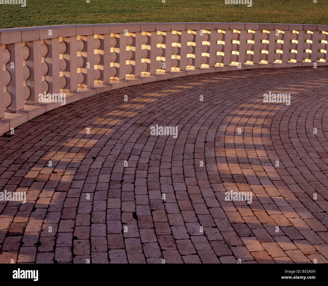 Curved terrace hi-res stock photography and images - Alamy