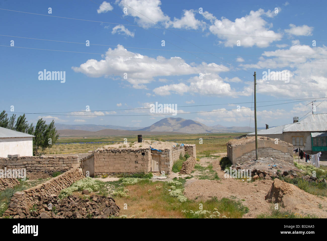 Kurdish architecture hi-res stock photography and images - Alamy