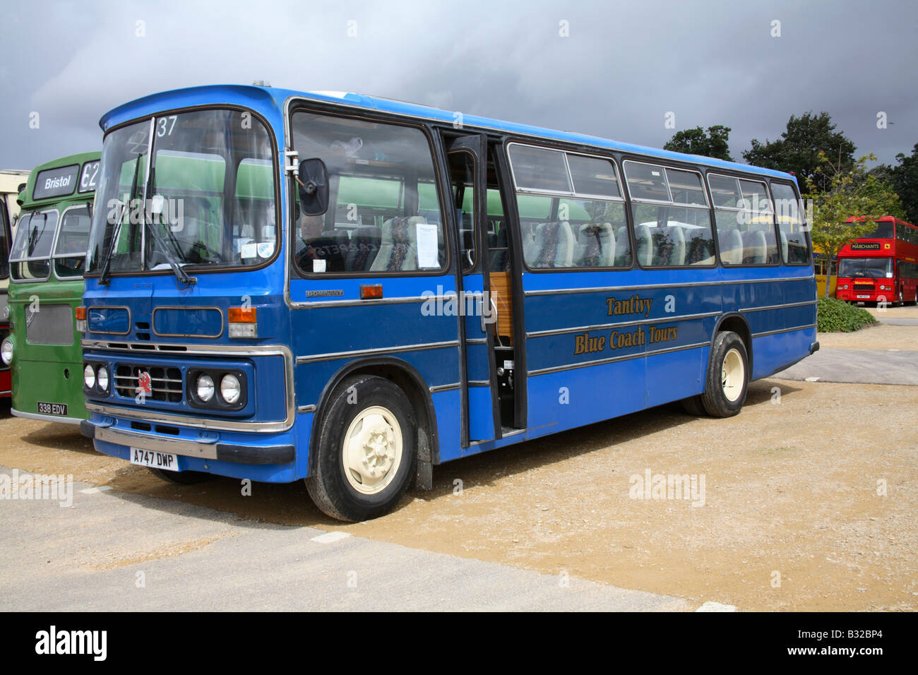 Bedford SB5 Duple Dominant Coach 1984 British Stock Photo, Royalty Free ...