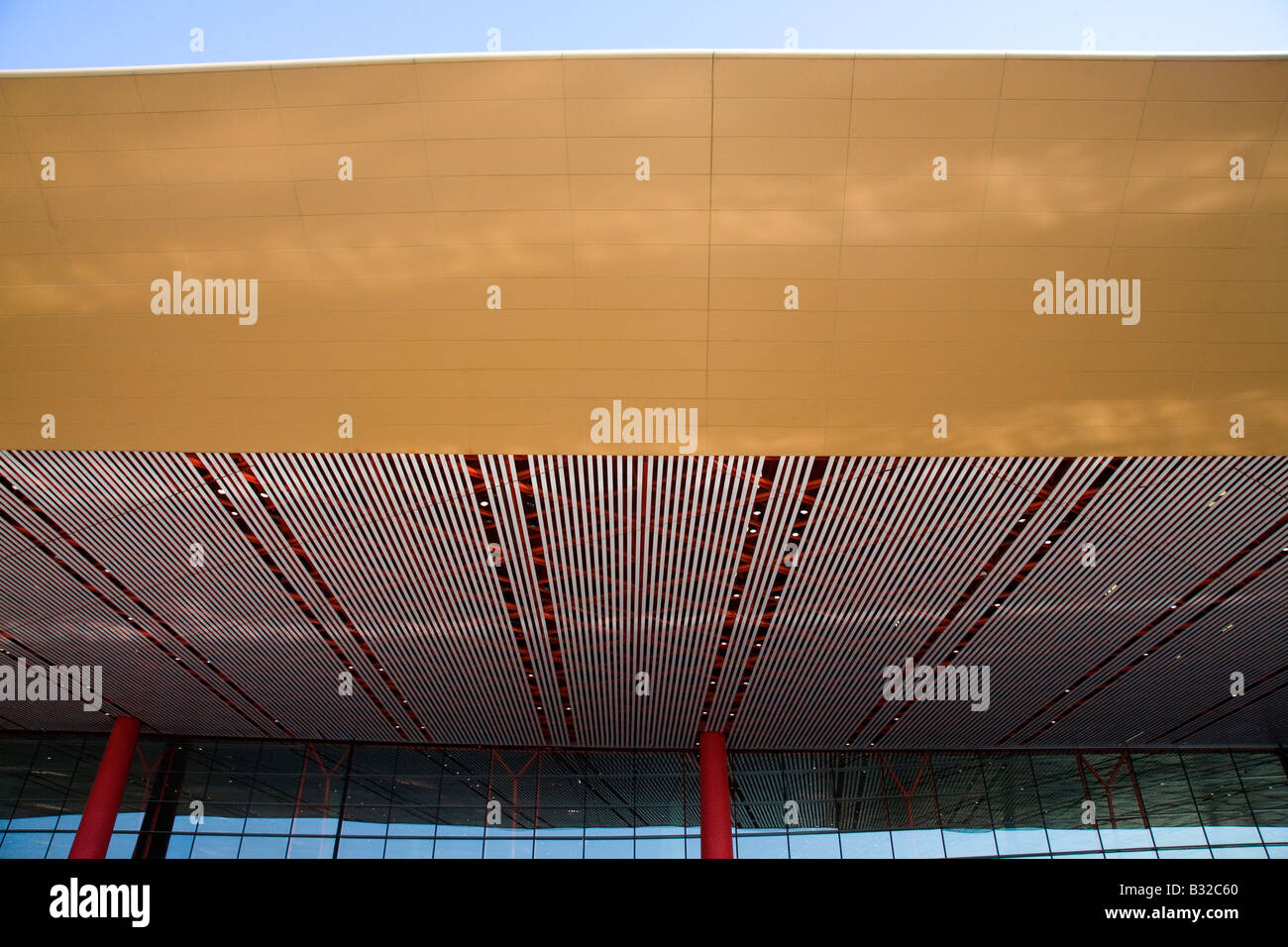 Roof of T3 at Beijing Airport Stock Photo - Alamy