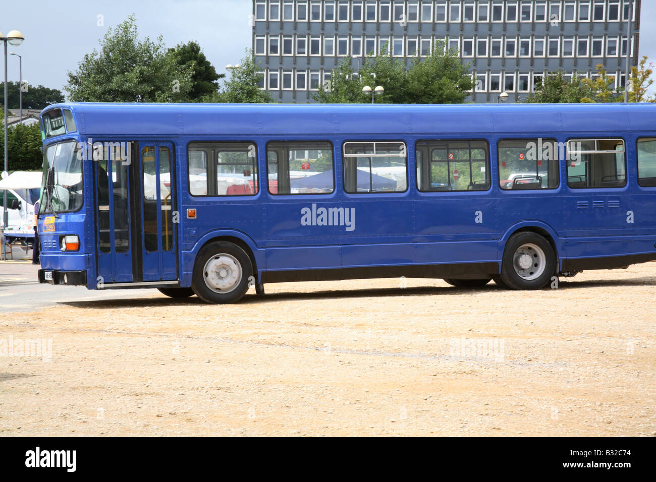 Single decker bus hi-res stock photography and images - Alamy