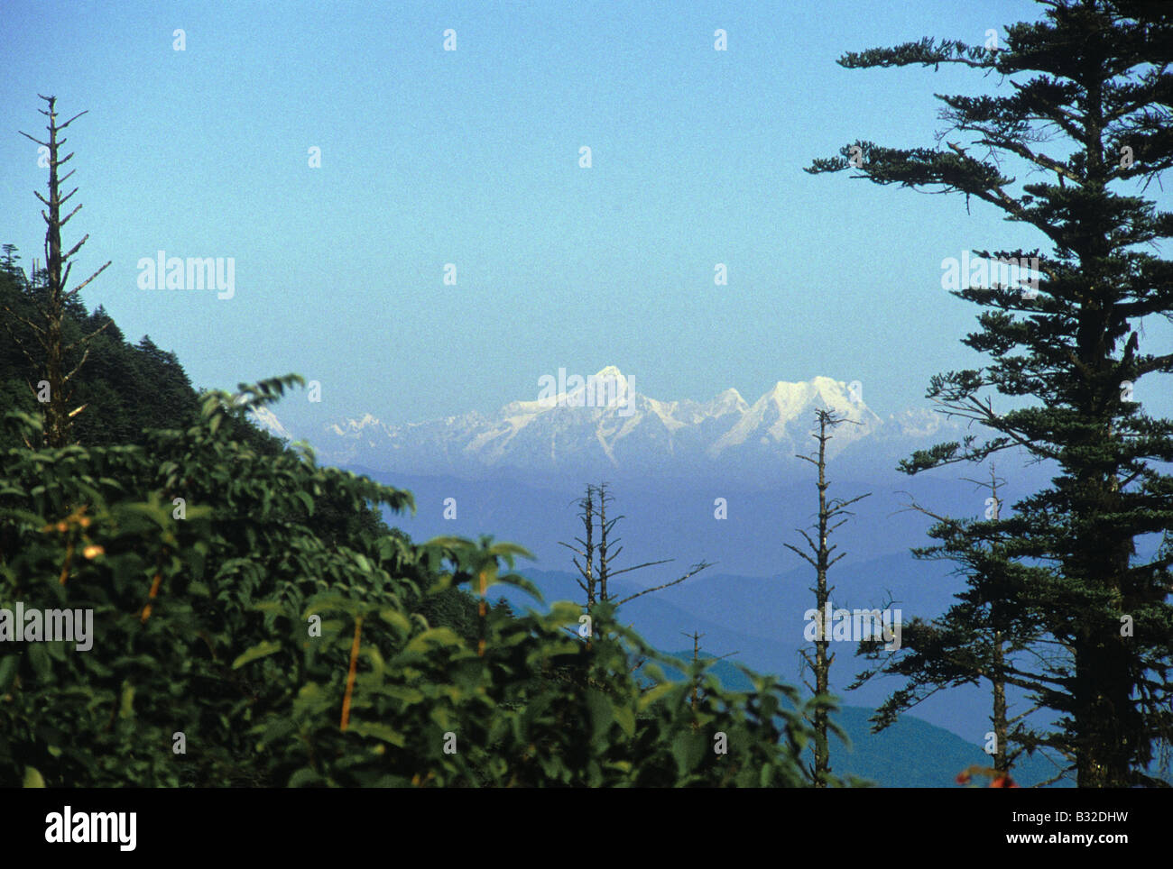 Gonga mountain hi-res stock photography and images - Alamy