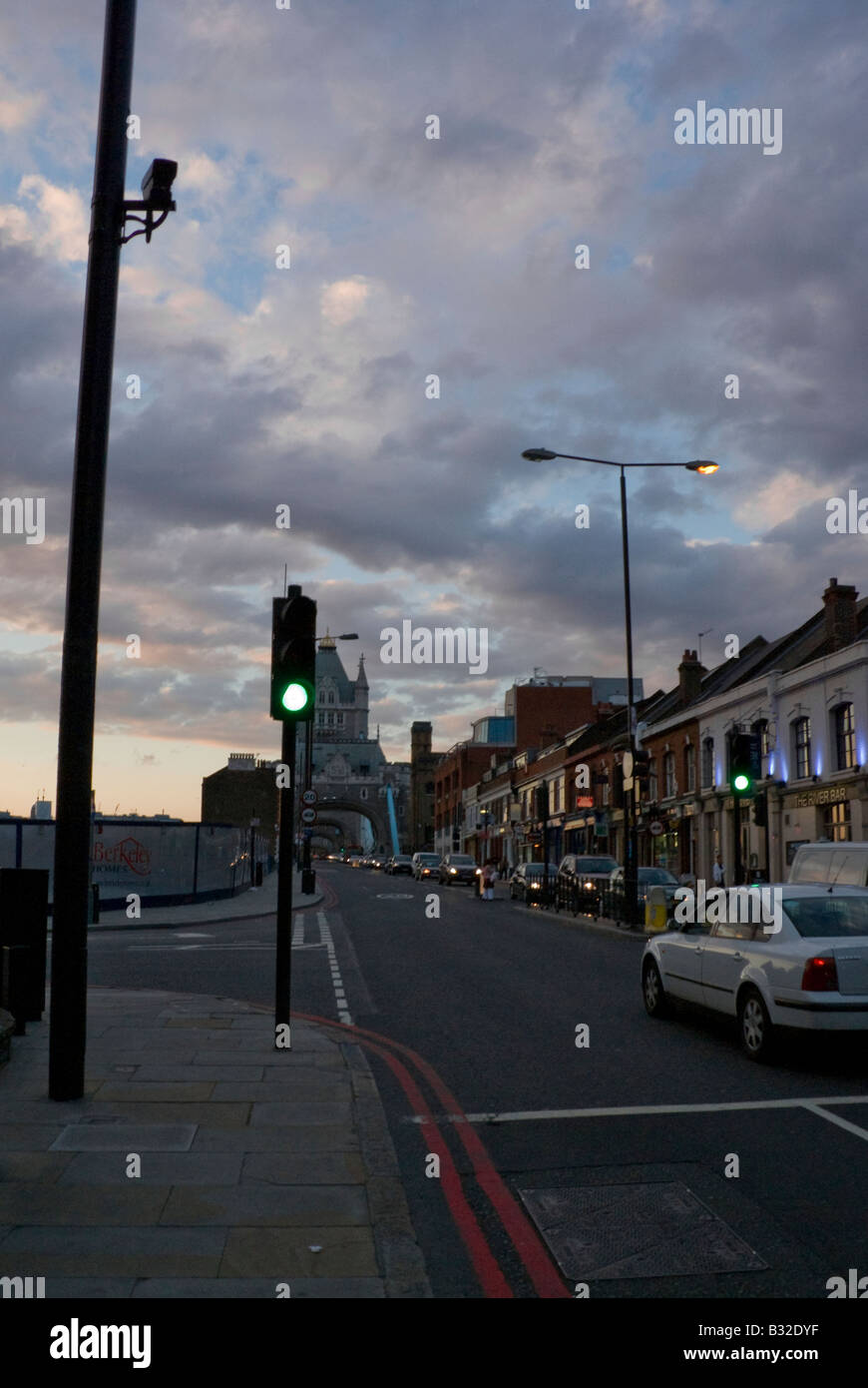 Cars crossing the Tower bridge near sunset Stock Photo - Alamy