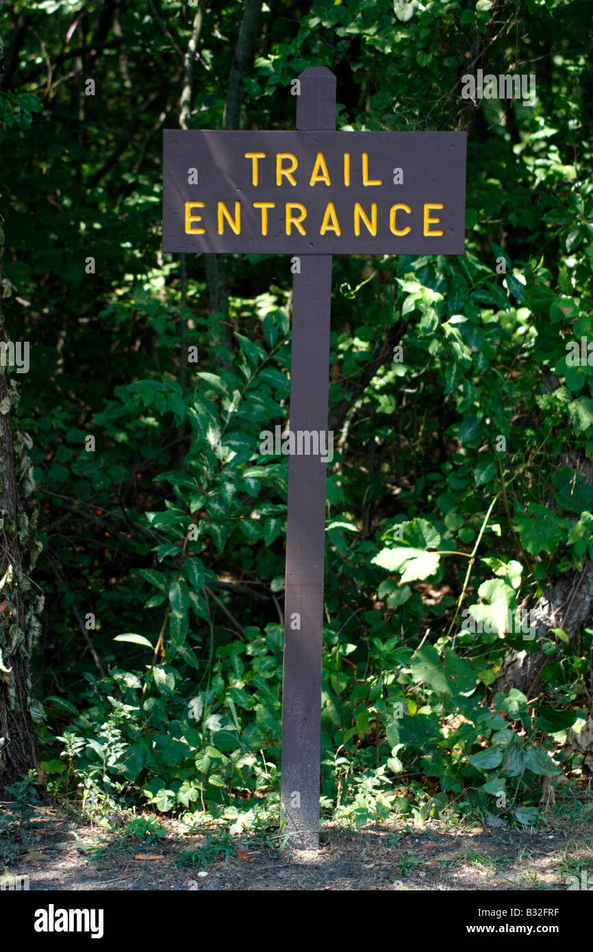 Trail Entrance Sign Stock Photo - Alamy