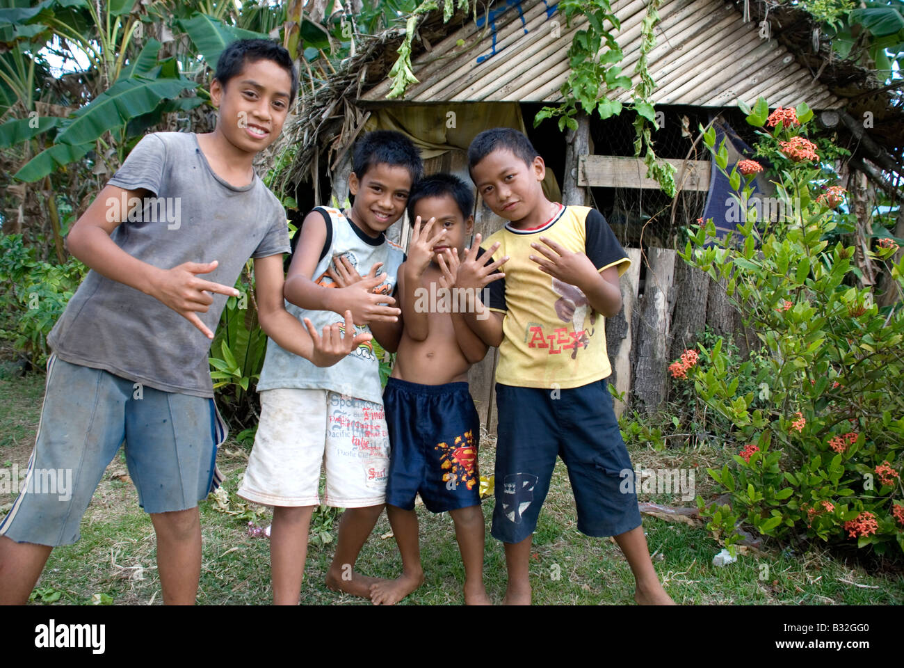 children on Atiu Cook Islands Stock Photo - Alamy