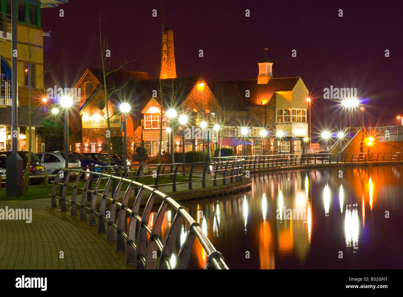 Merry hill waterfront hi-res stock photography and images - Alamy