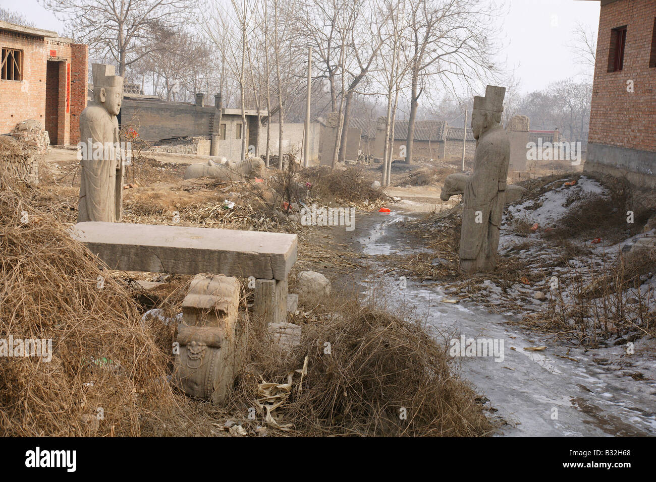 Village china shanxi view hi-res stock photography and images - Alamy
