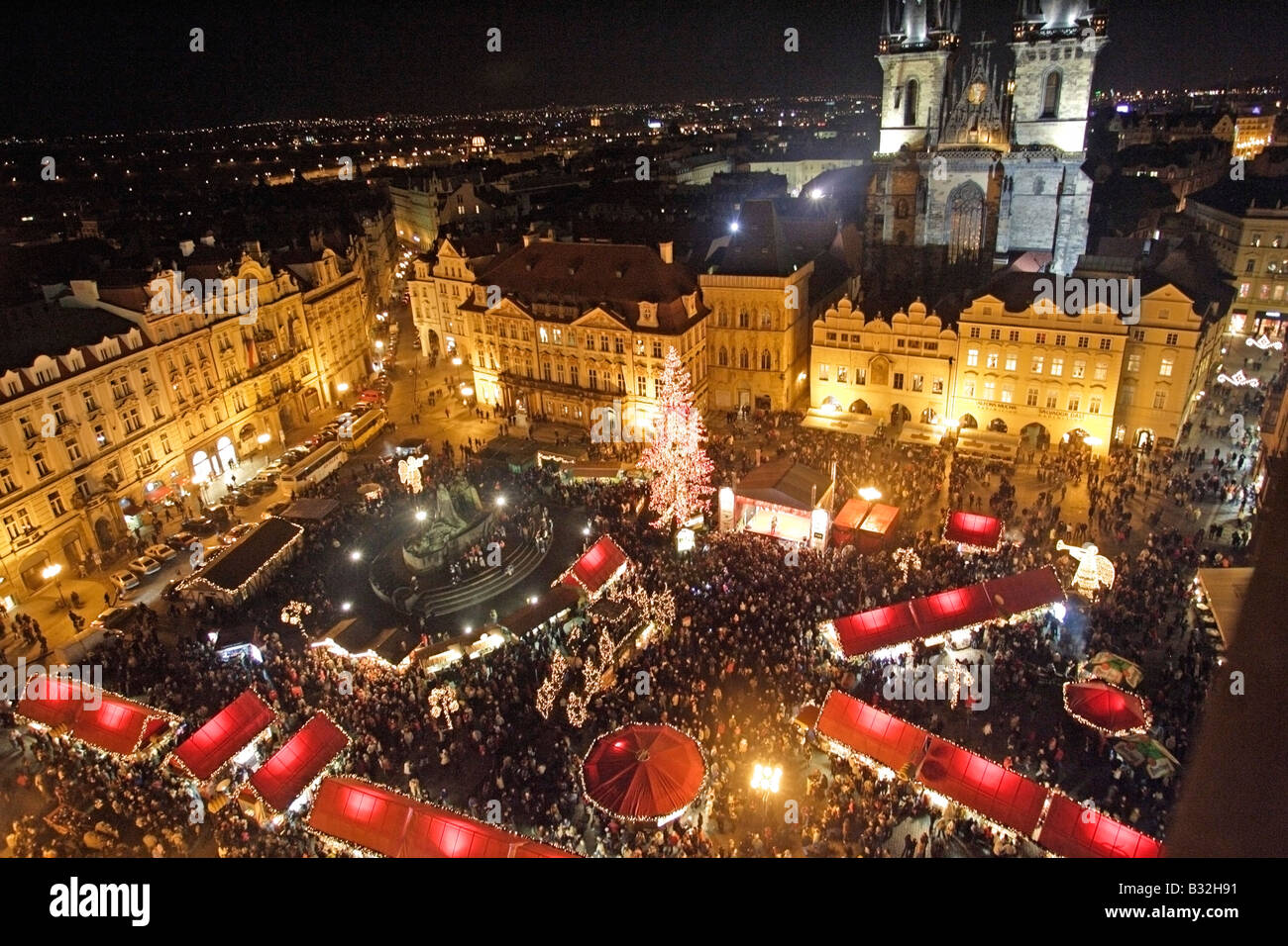 Czech Republic Christmas Market in the Old Town Square Markt Christmas ...