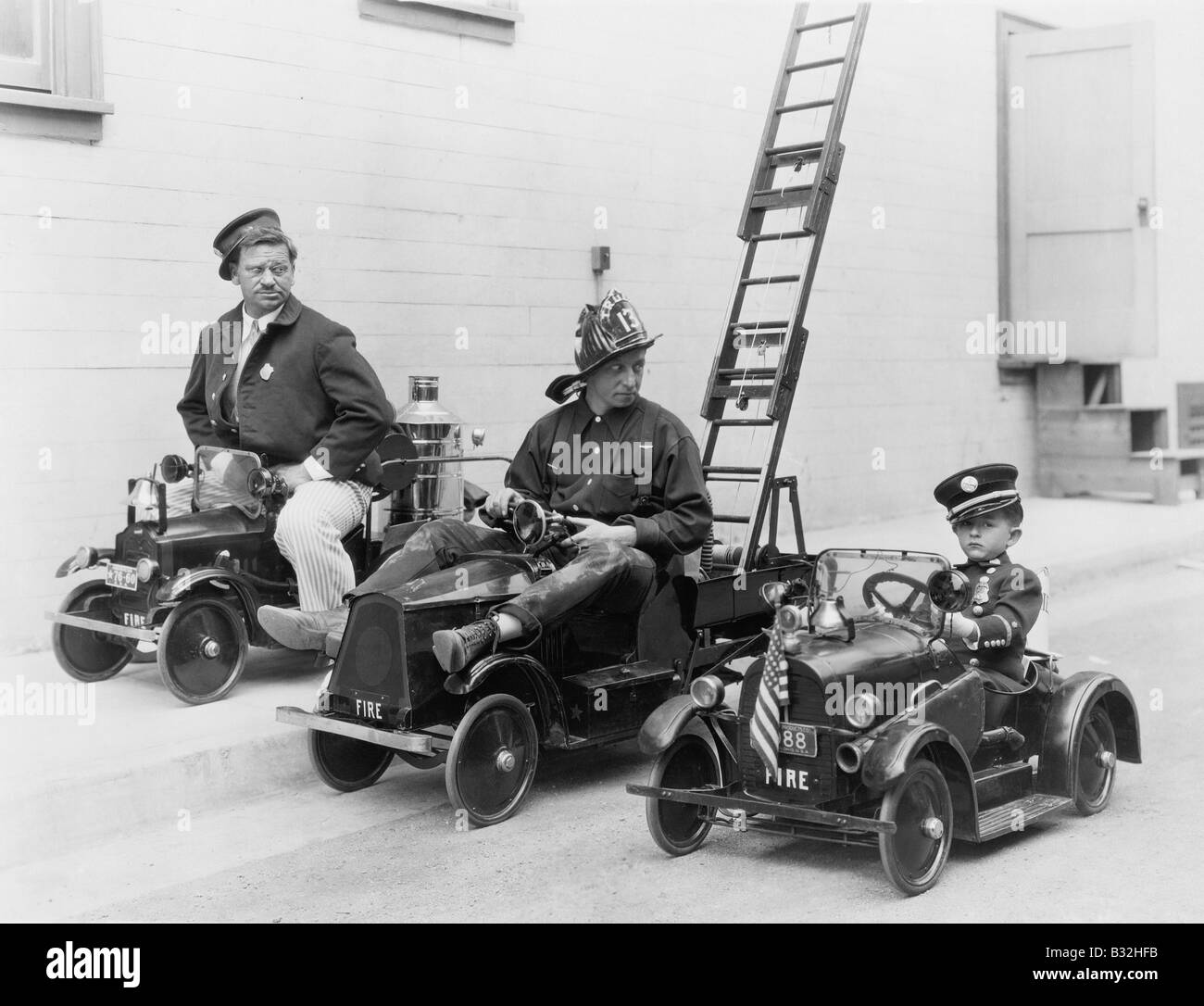 Children fire alarm hi-res stock photography and images - Alamy