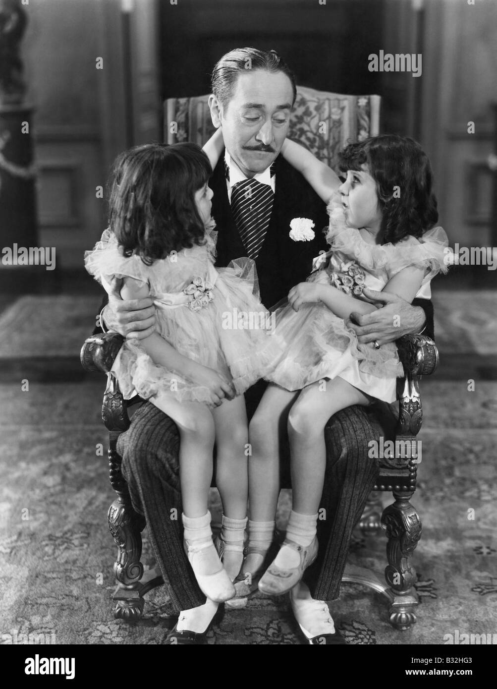 Kids storytime hi-res stock photography and images - Alamy