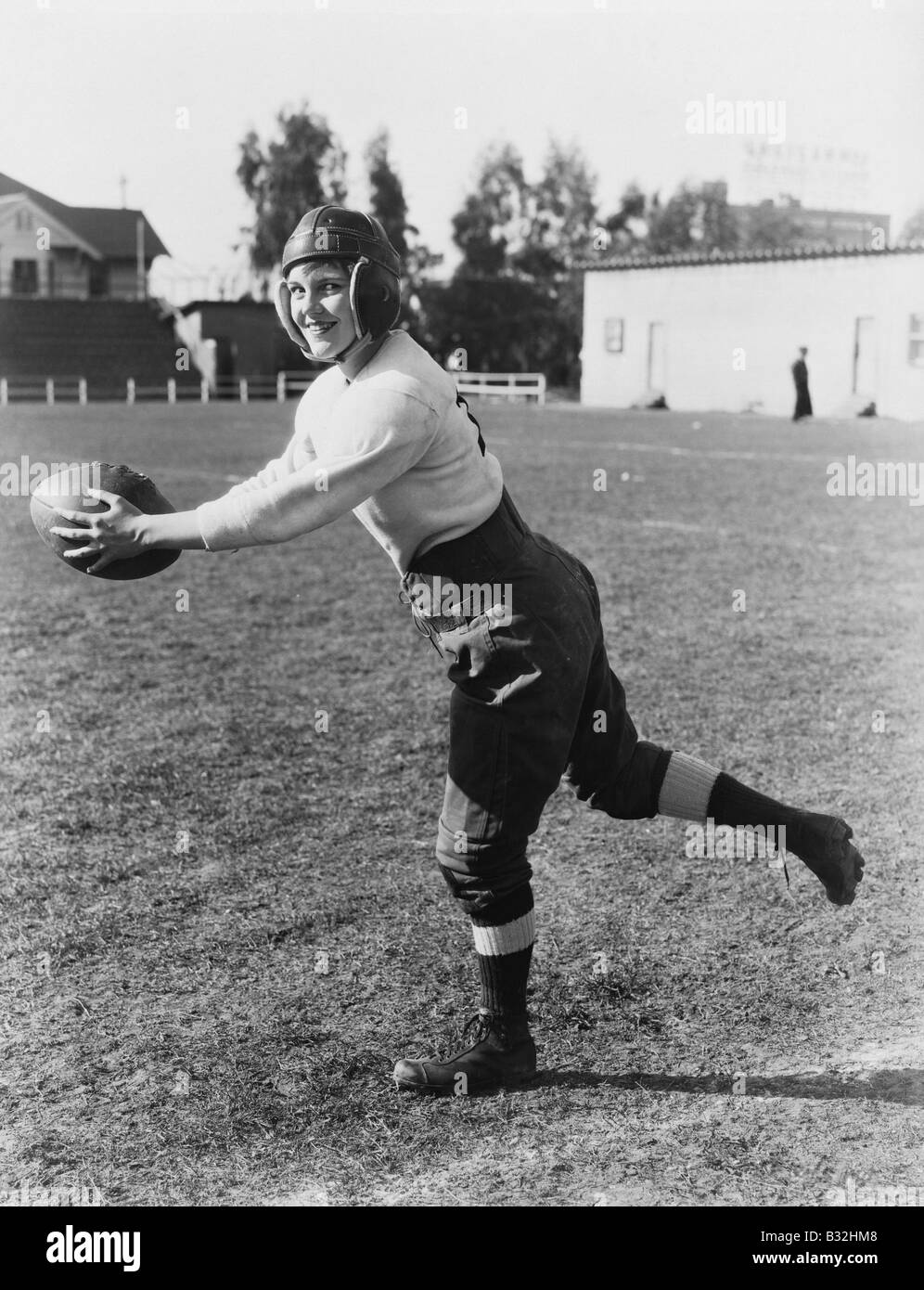 Onside kick hi-res stock photography and images - Alamy