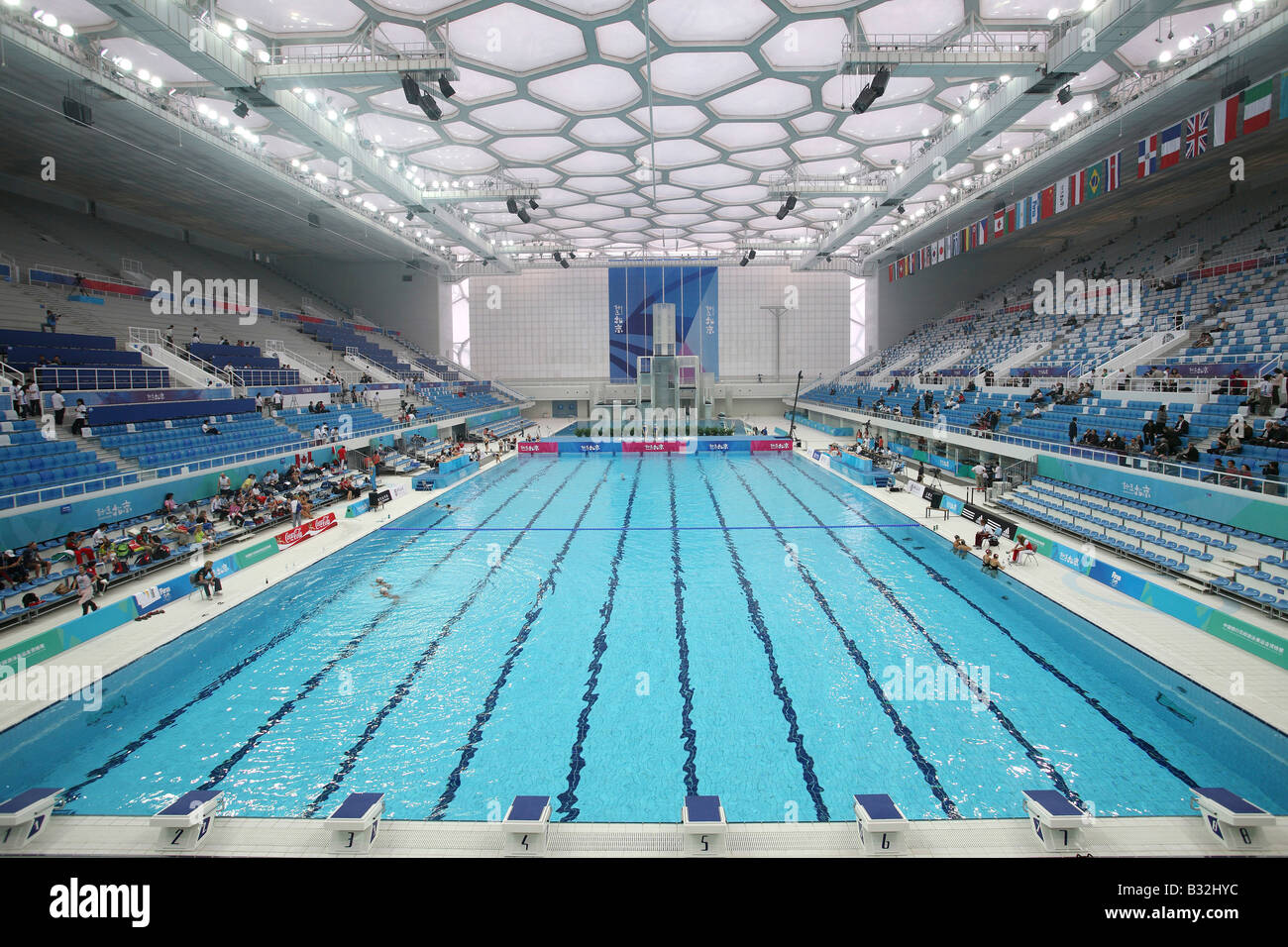 Aquatics center audience hi-res stock photography and images - Alamy