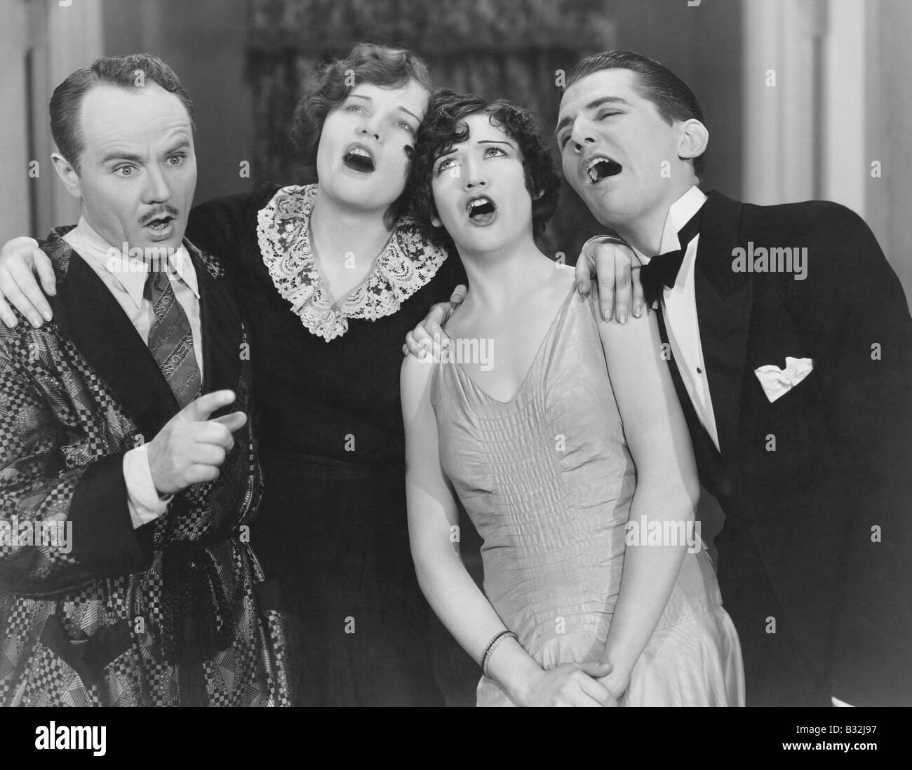 Singing harmonies hi-res stock photography and images - Alamy