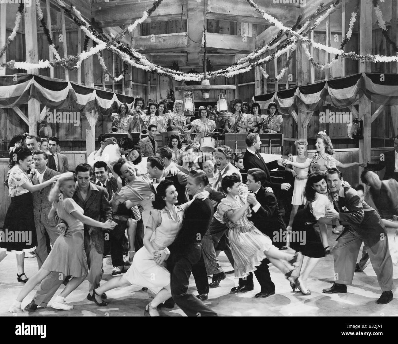 Swing era hi-res stock photography and images - Alamy