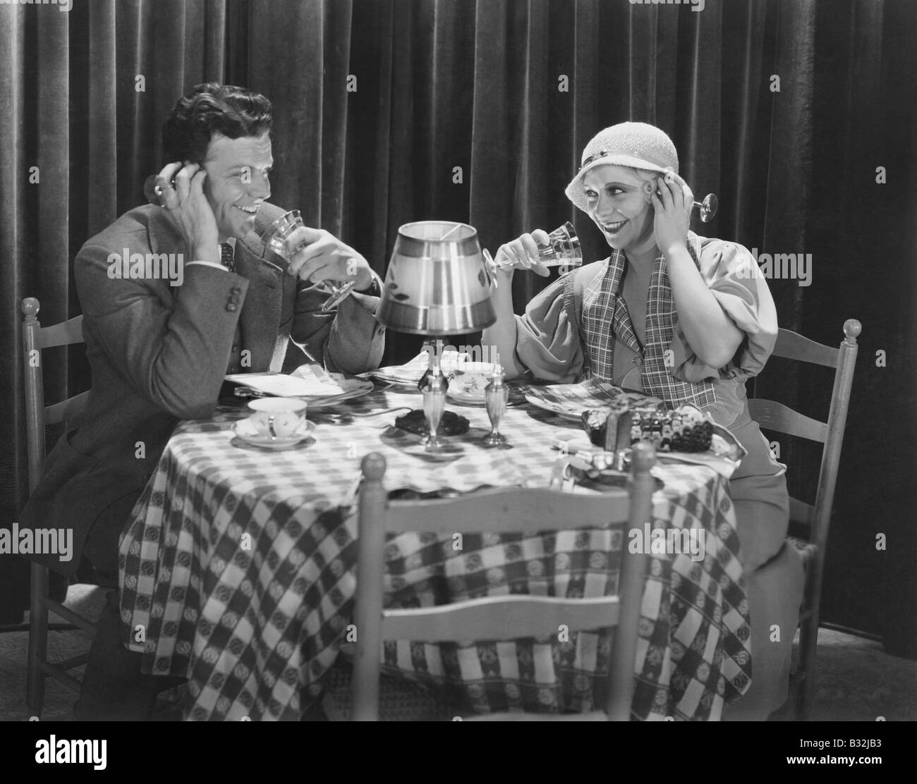Retro diner table hi-res stock photography and images - Alamy