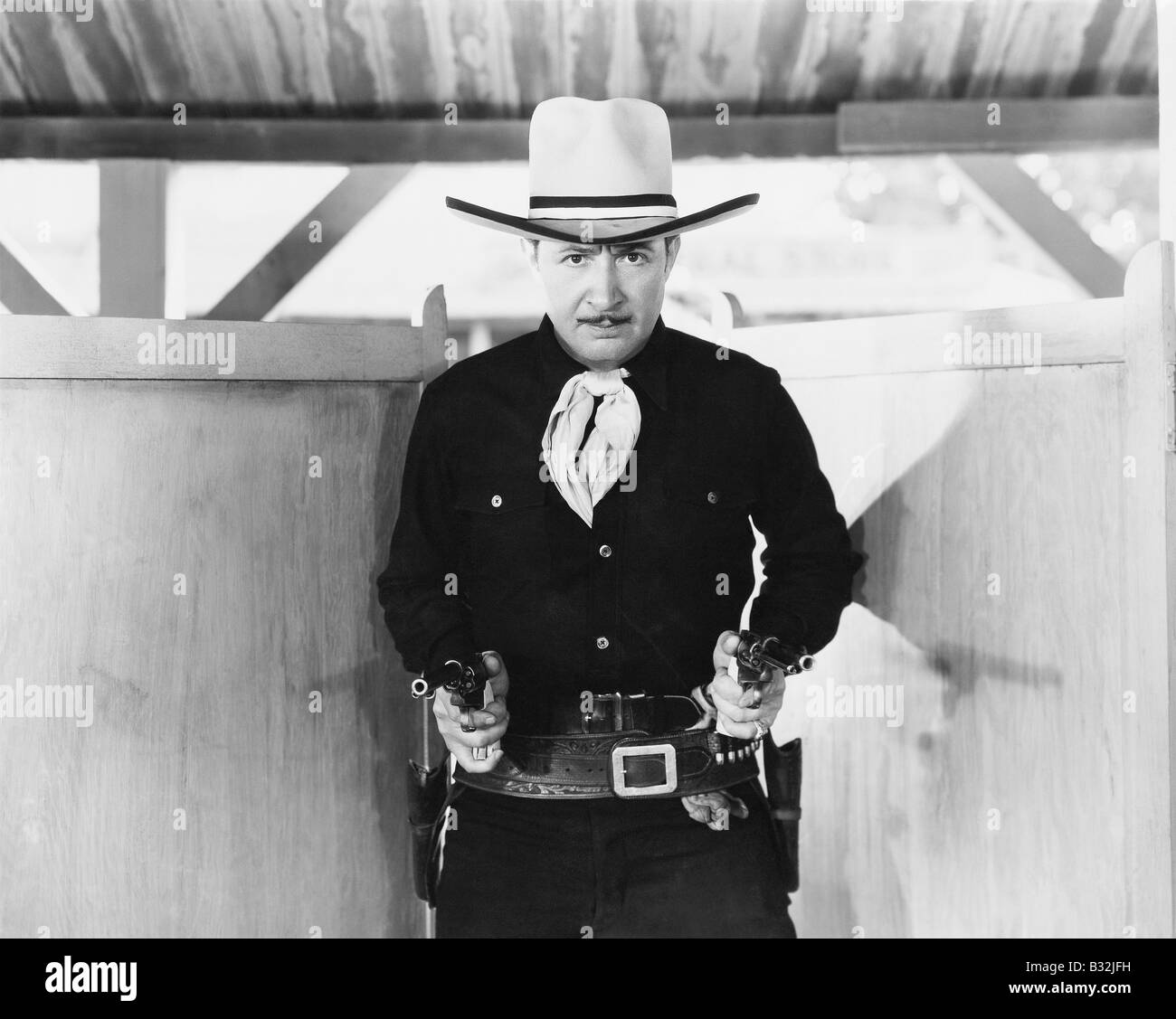 Cowboy fast draw hi-res stock photography and images - Alamy