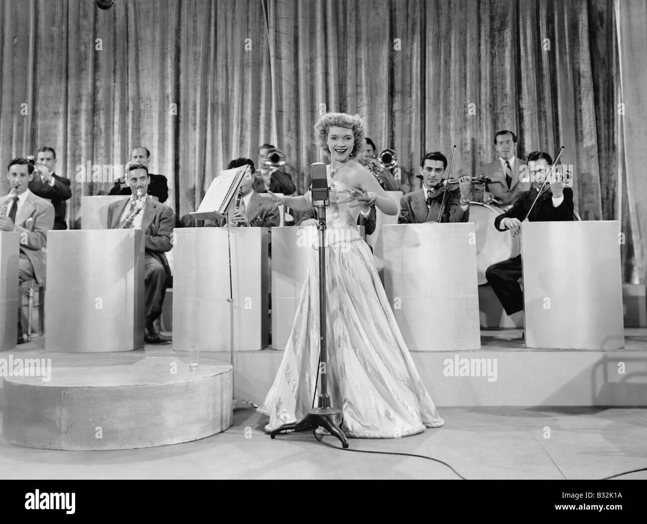 Energetic singer Black and White Stock Photos & Images - Alamy