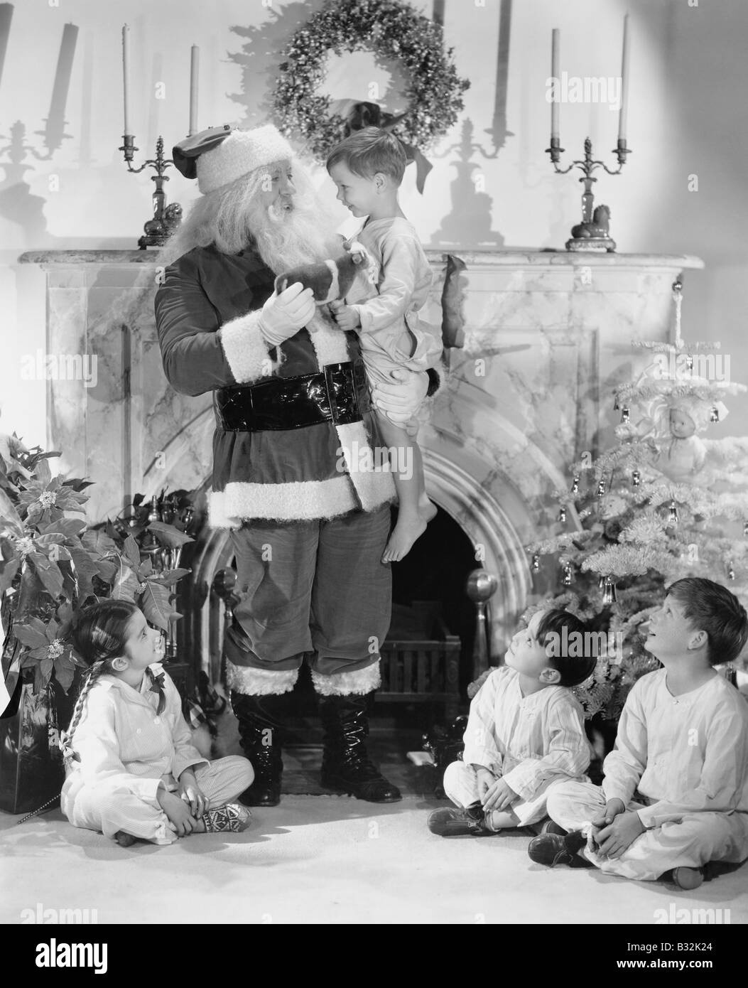 Visit from santa claus hi-res stock photography and images - Alamy