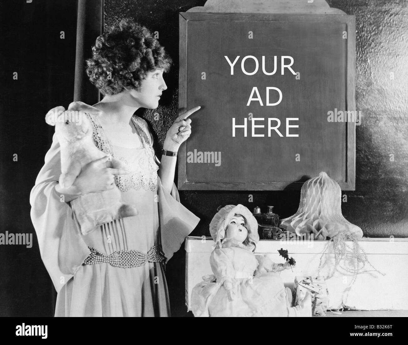 Woman reading sign with number of shopping days until Christmas Stock ...