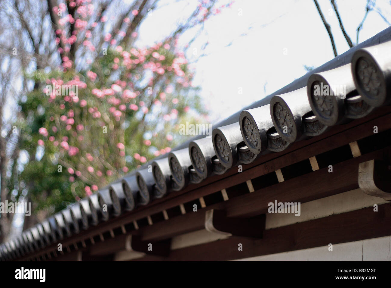Japanese structure hi-res stock photography and images - Alamy