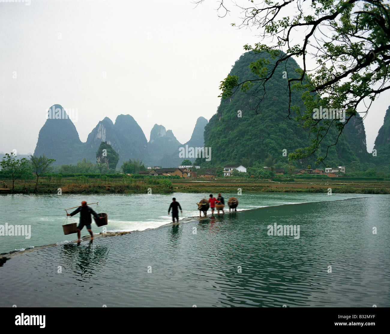 Asian overcast scene hi-res stock photography and images - Alamy