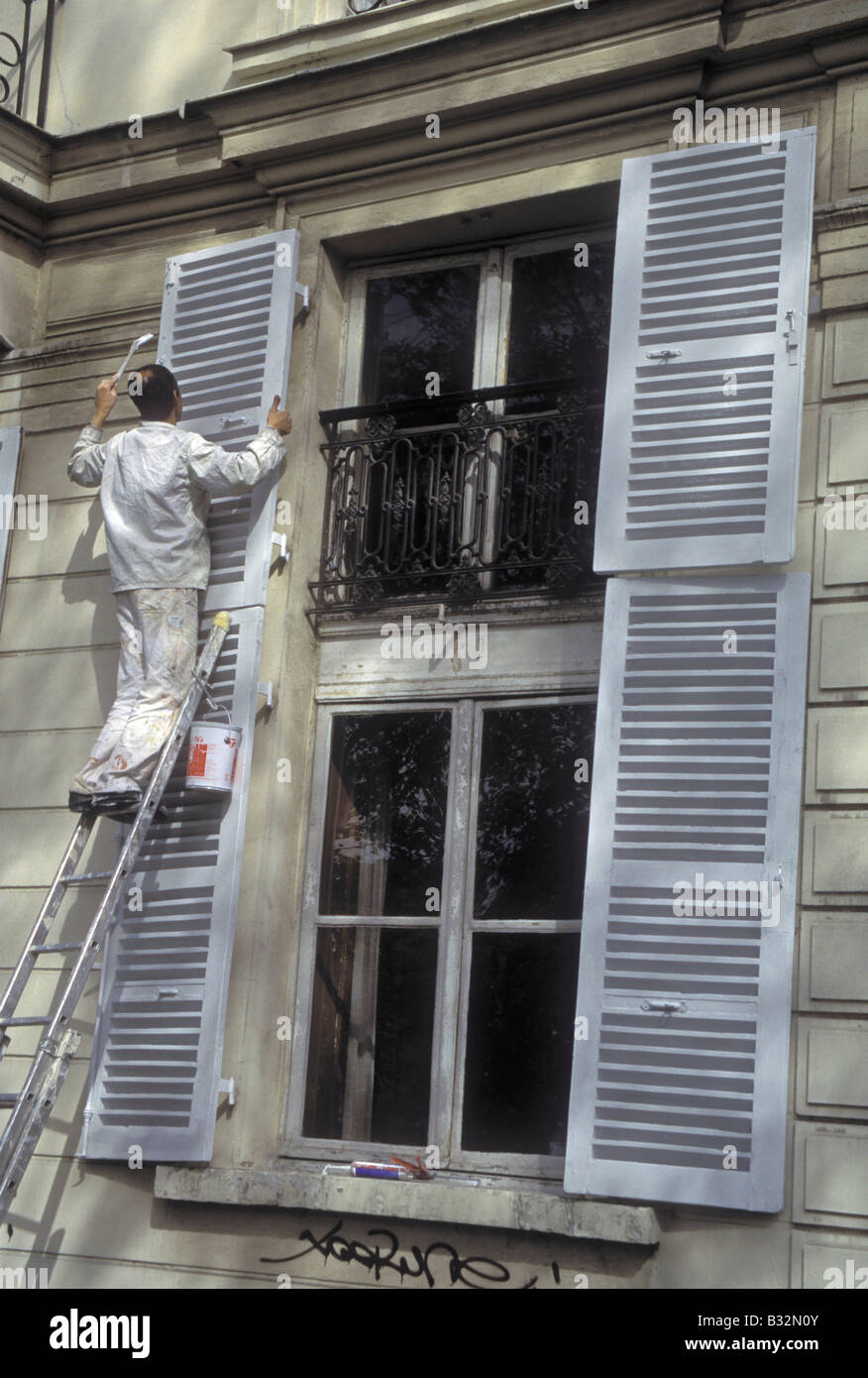 Paris painter hi-res stock photography and images - Alamy