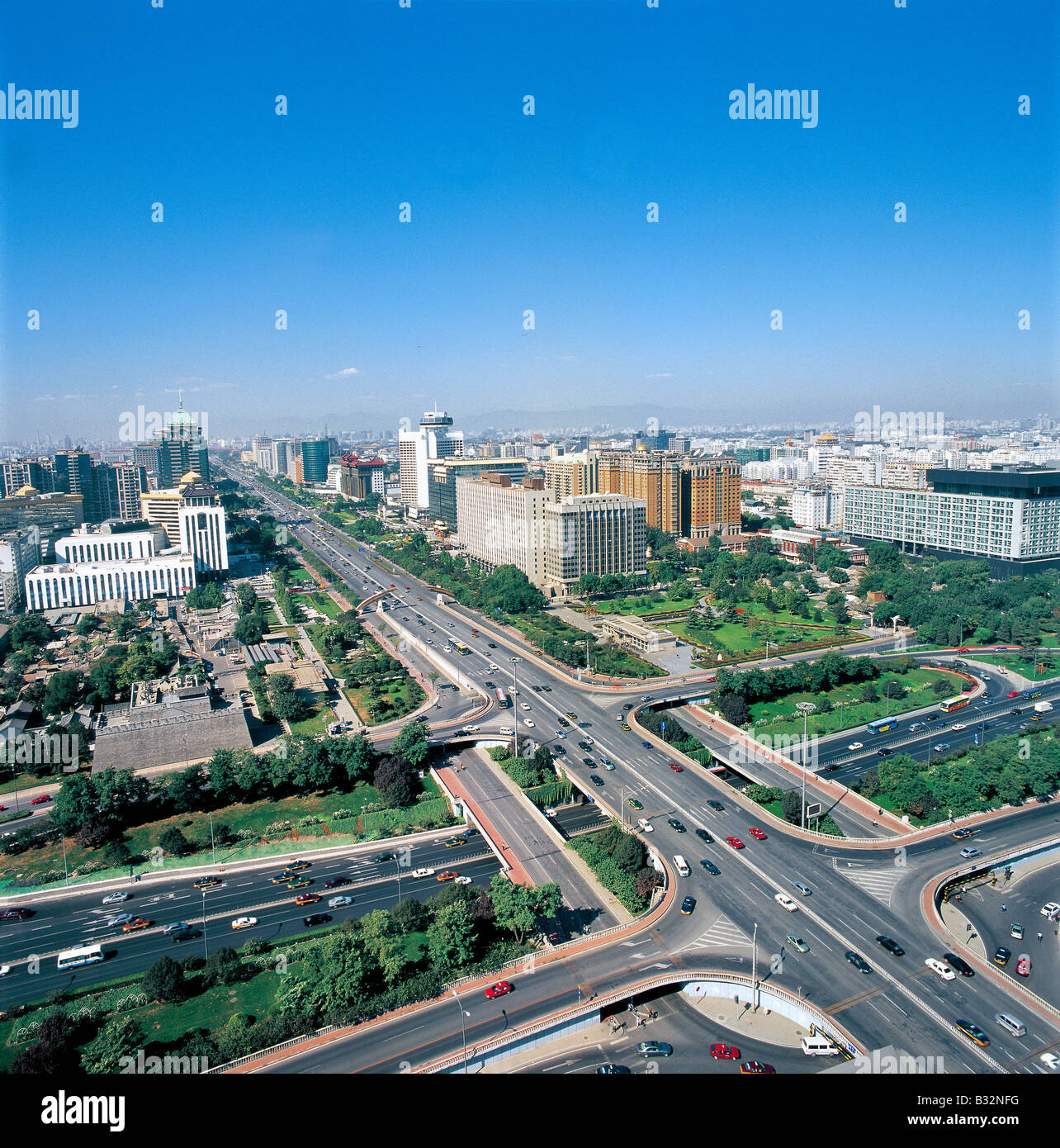 China traditional driving car hi-res stock photography and images - Alamy