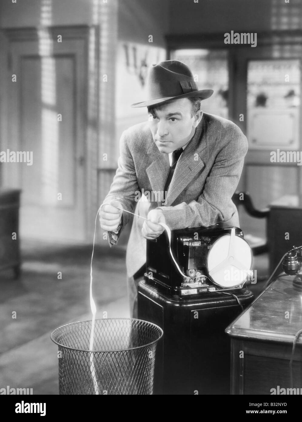 Ticker tape machine hi-res stock photography and images - Alamy