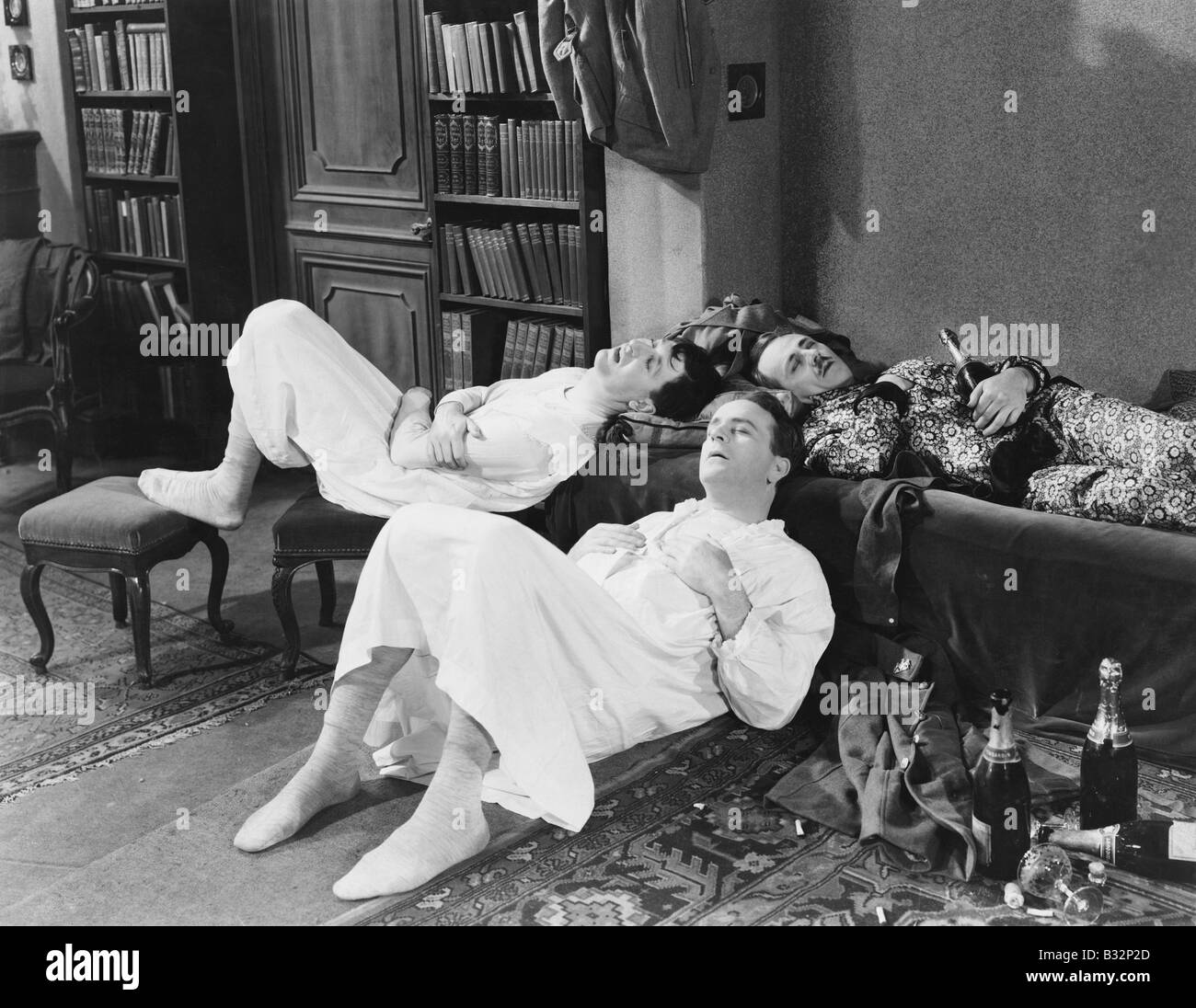 Men drunk passed out hi-res stock photography and images - Alamy