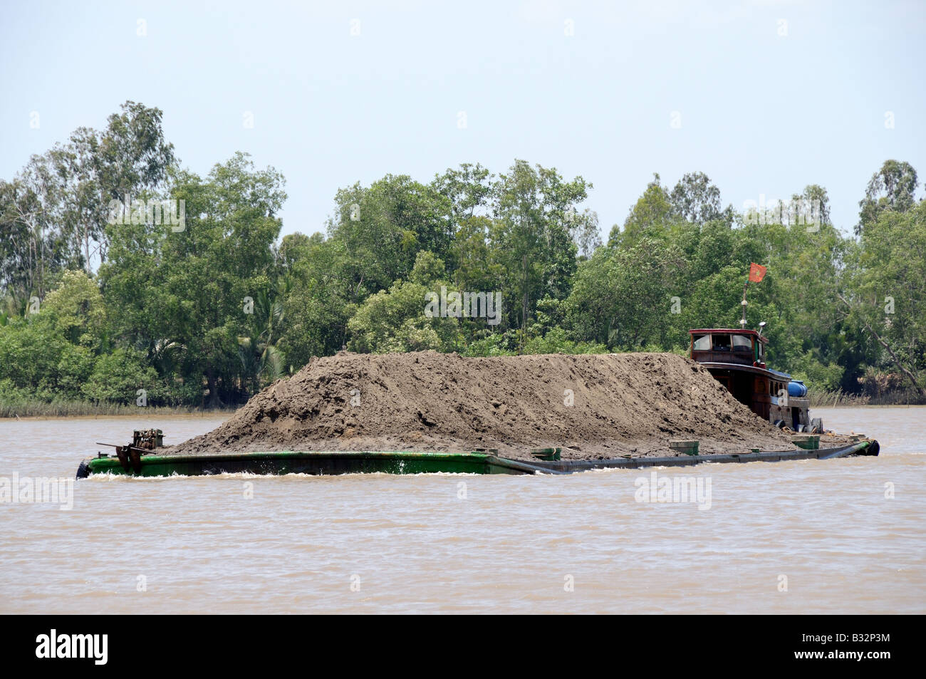 Derdging hi-res stock photography and images - Alamy