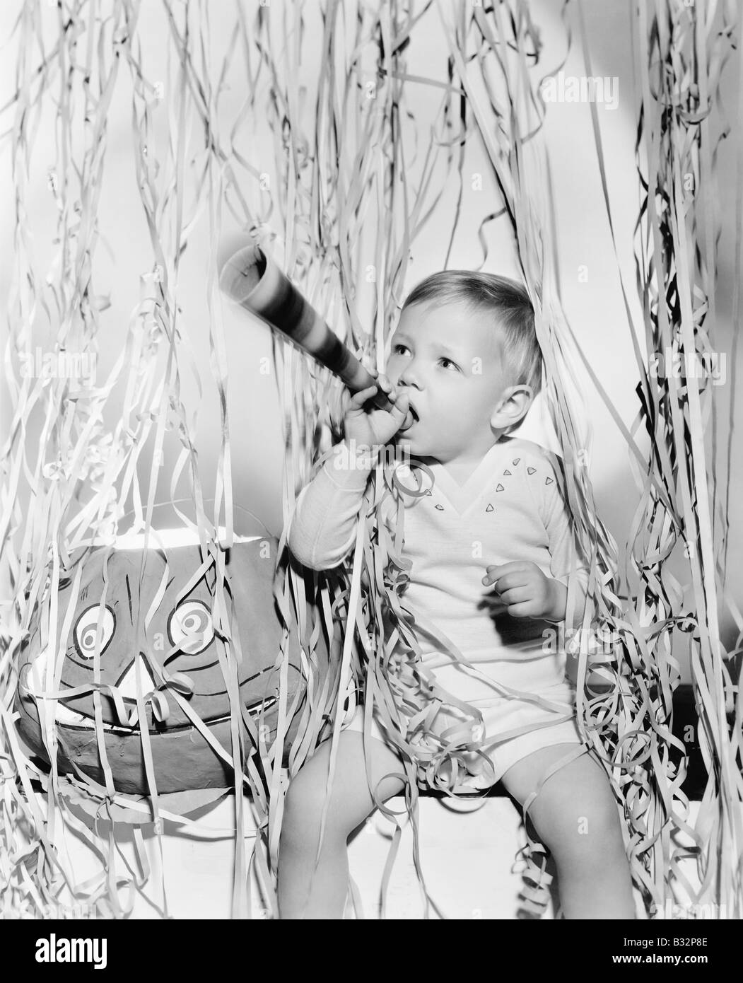 Child At Halloween Party Stock Photo Alamy child-at-halloween-party-stock-photo-alamy