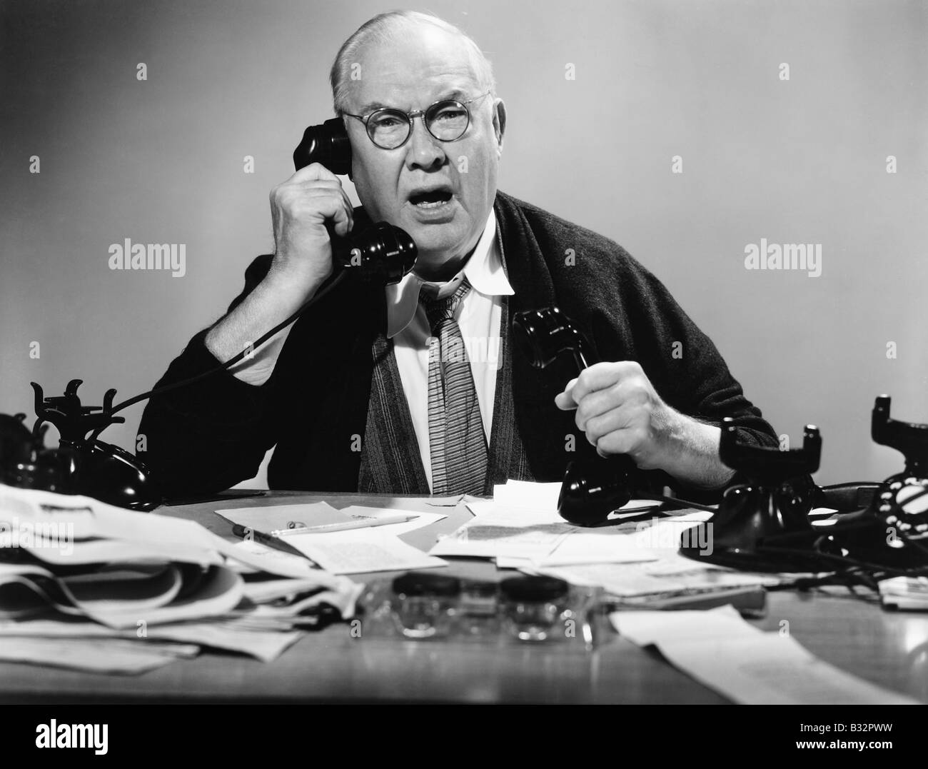 Multiple phones hi-res stock photography and images - Alamy