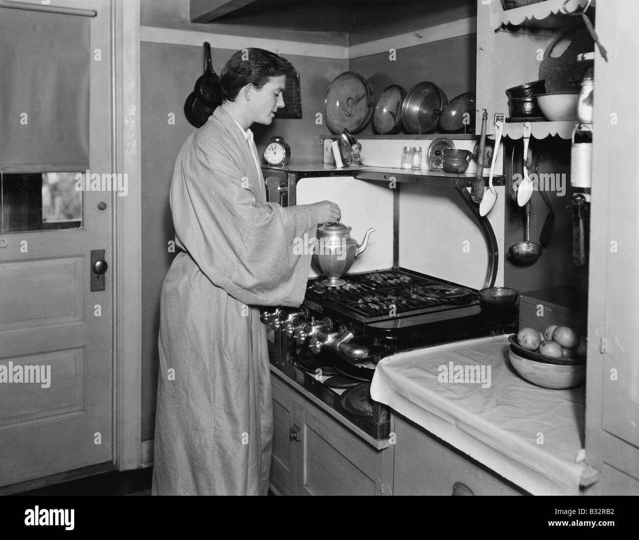 Prepare pot Black and White Stock Photos & Images - Alamy