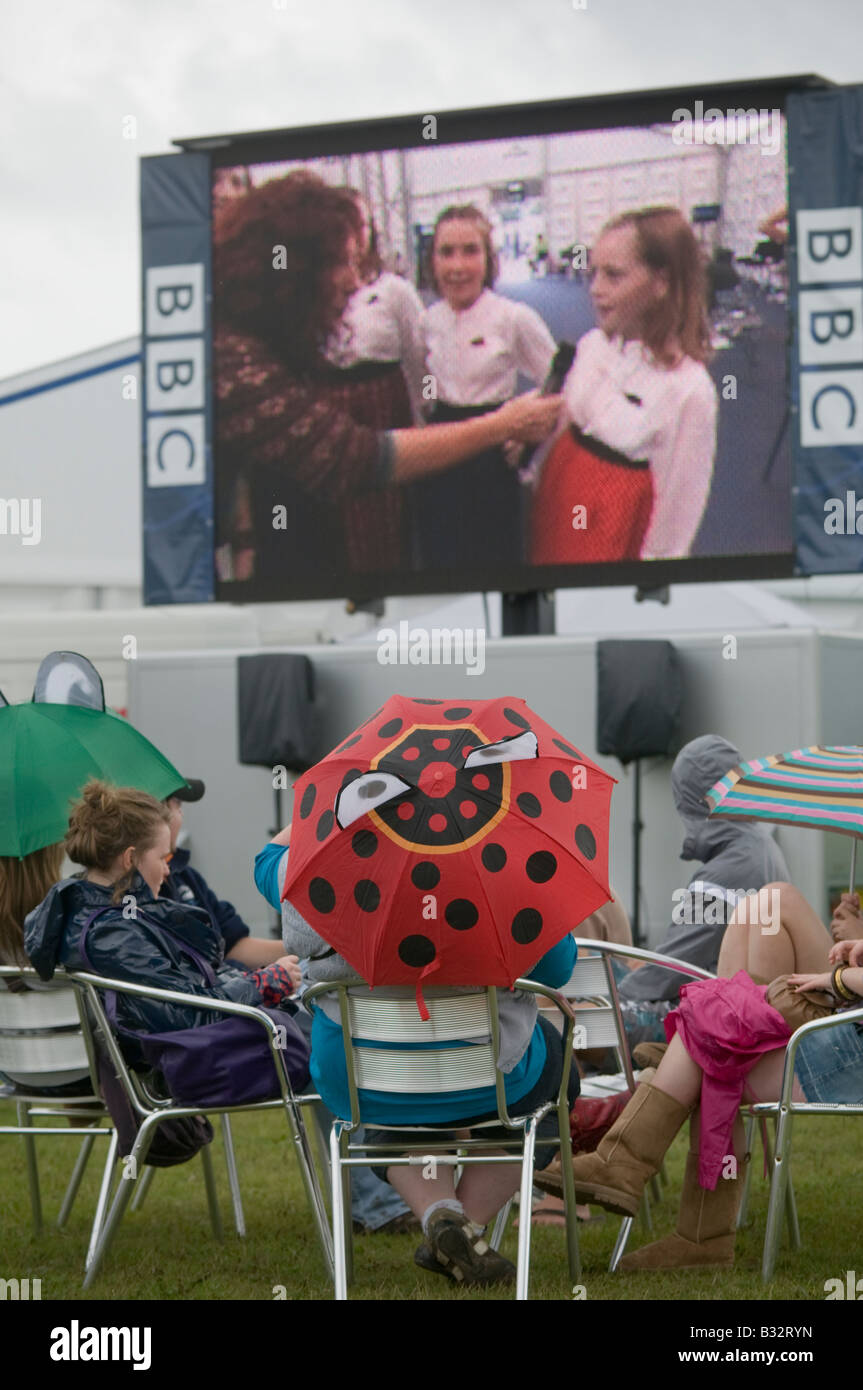 Tv weather screen hi-res stock photography and images - Alamy