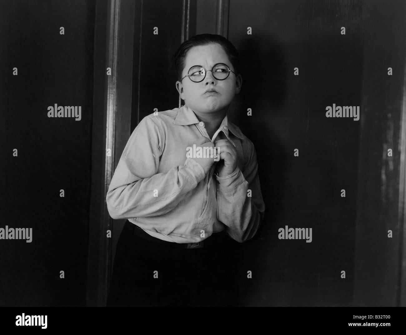 Child eavesdropping door hi-res stock photography and images - Alamy Child eavesdropping door hi-res stock photography and images - Alamy