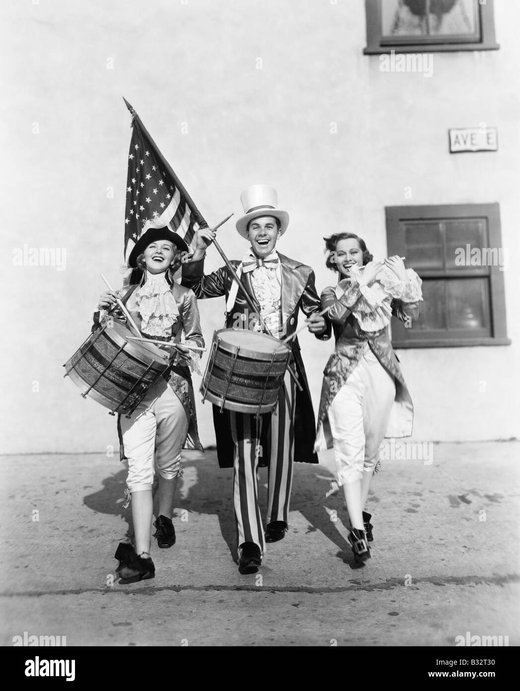 Marching parade flag hi-res stock photography and images - Alamy