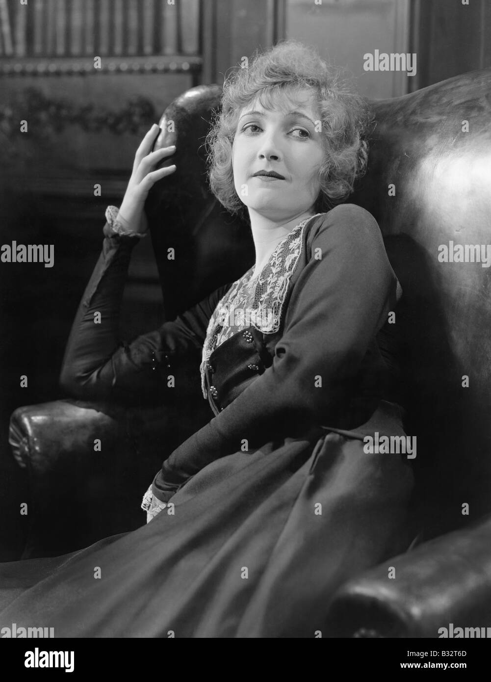 Profile view woman in Black and White Stock Photos & Images - Alamy