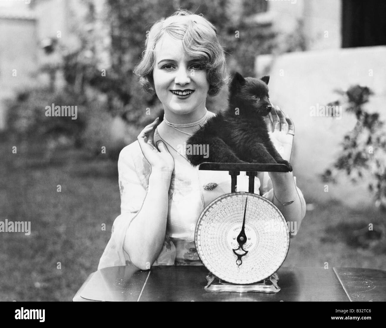 Scale out Black and White Stock Photos & Images - Alamy