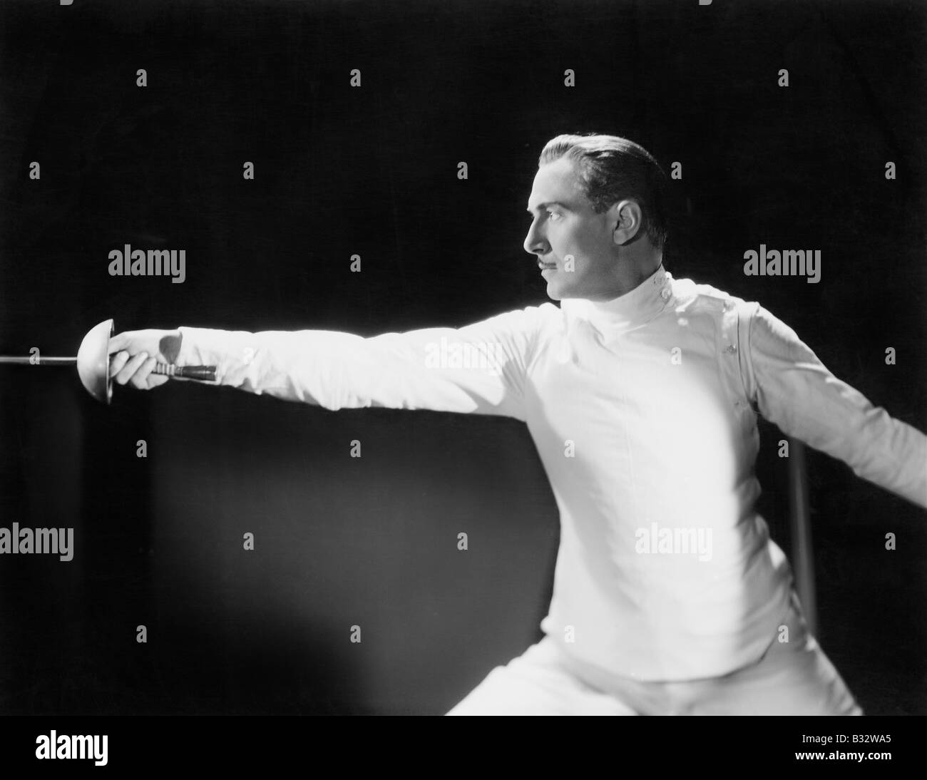 Fencing positions hi-res stock photography and images - Alamy