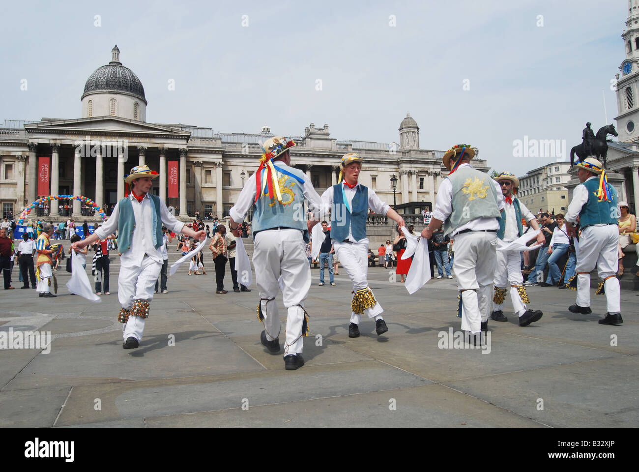 Morris men folk dancing dance tradition customs Stock Photo - Alamy