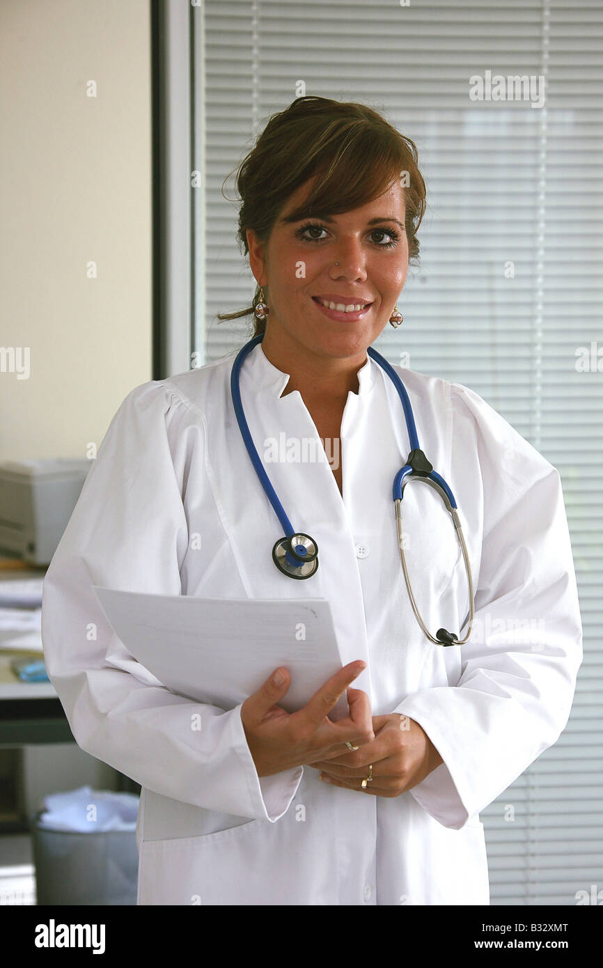 Young lady doctor Stock Photo - Alamy