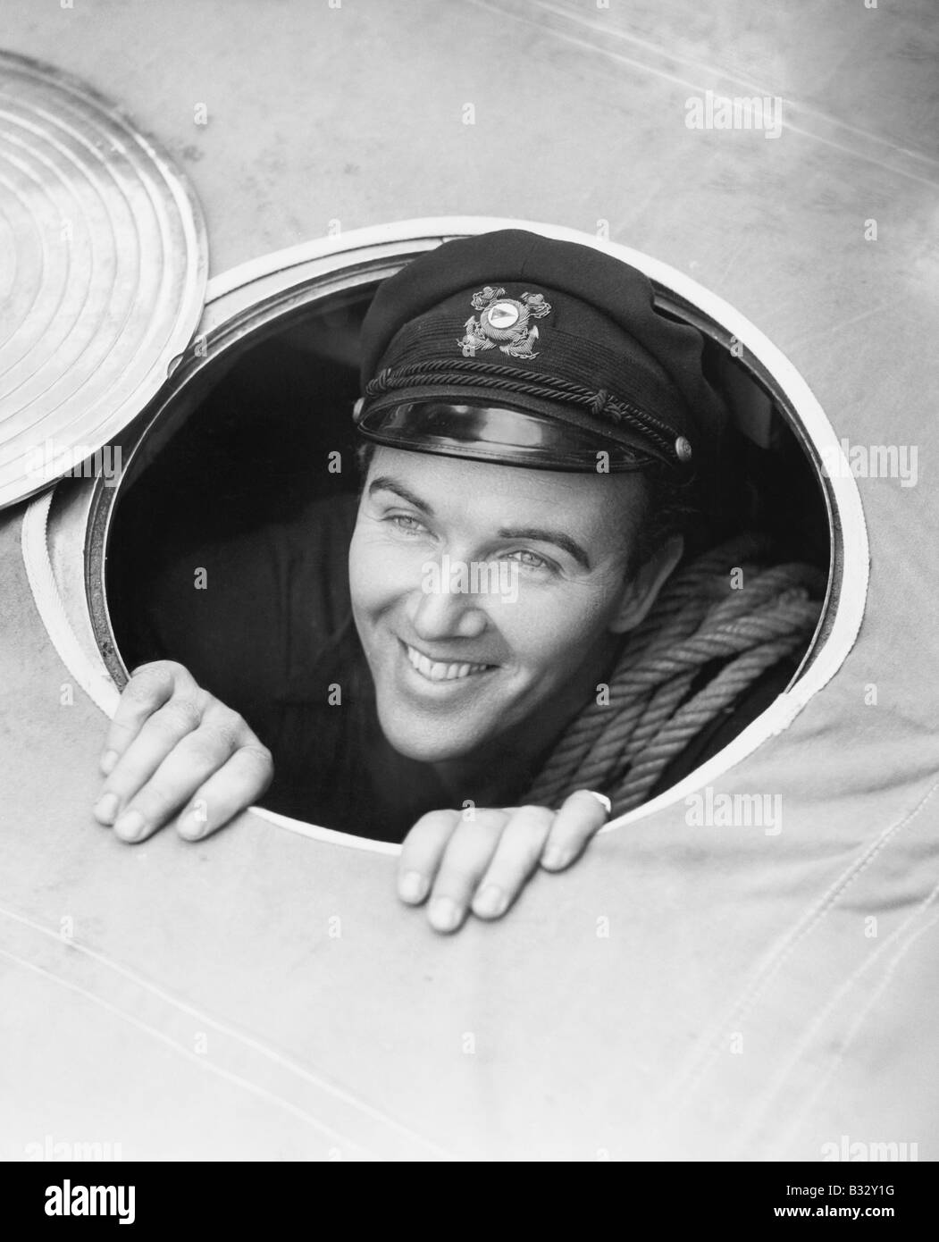 Looking through hole Black and White Stock Photos & Images - Alamy