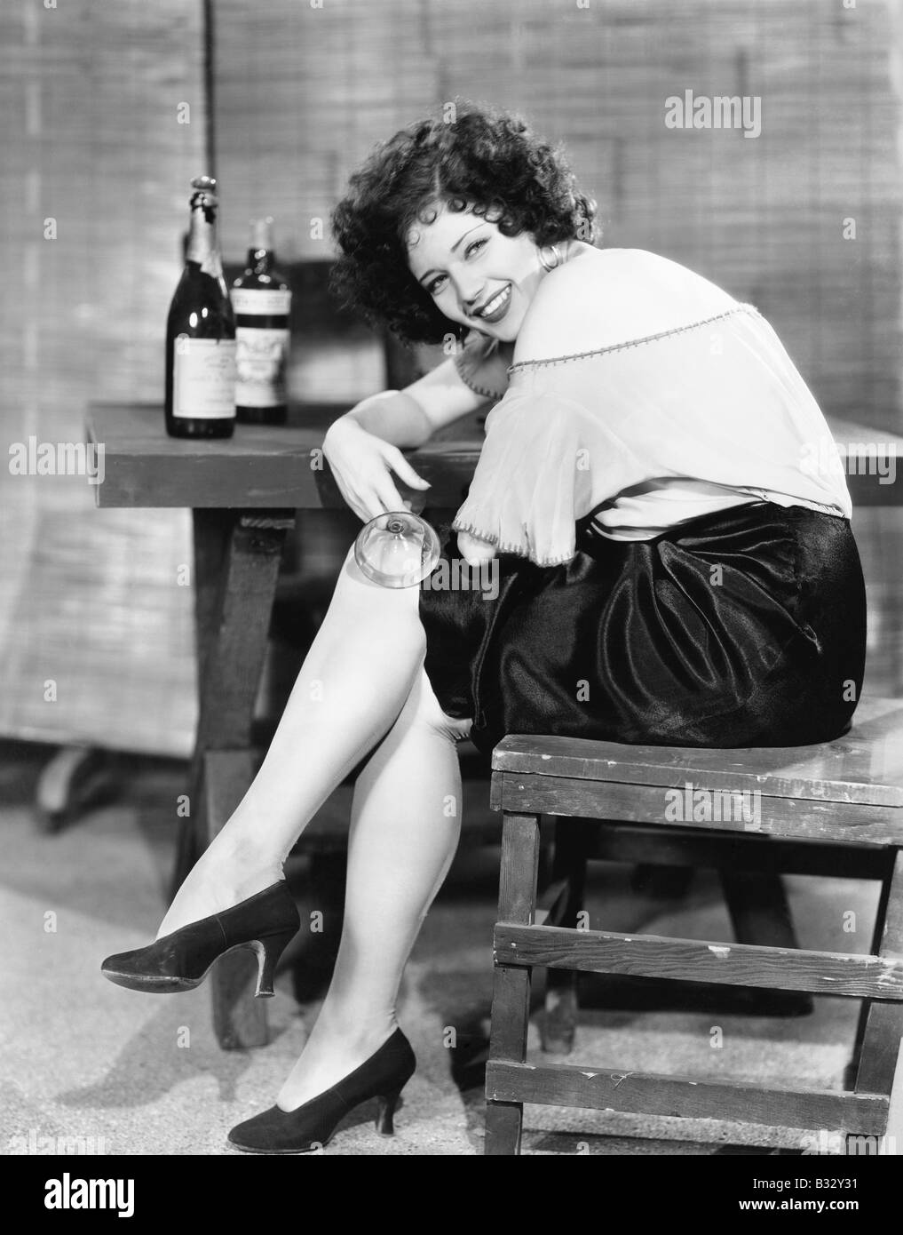 Table skirts hi-res stock photography and images - Alamy