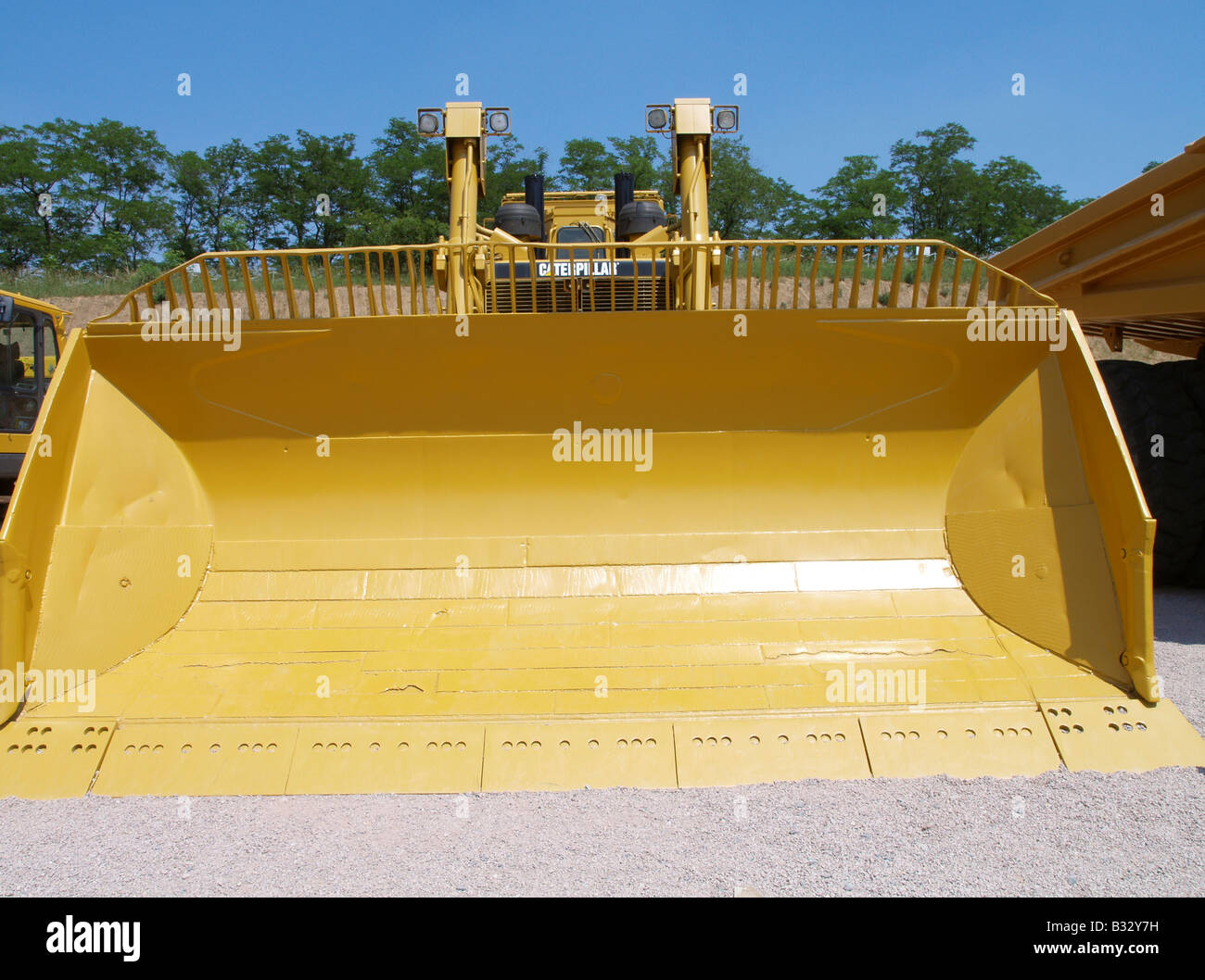 big excavator shovel of an excavator for surface mining Stock Photo - Alamy