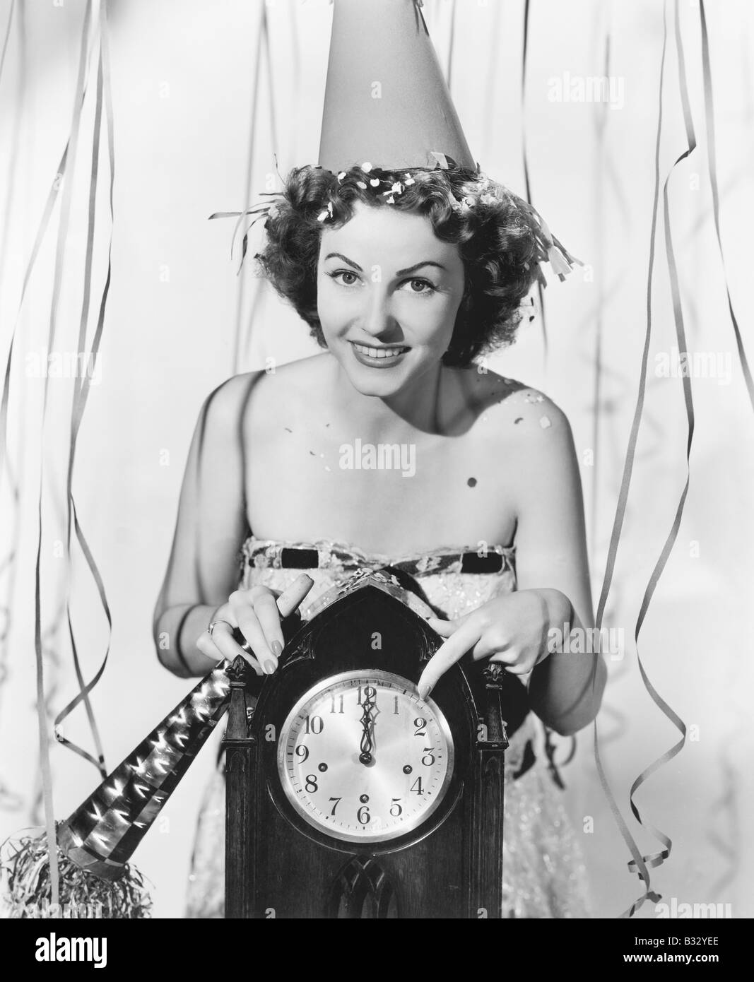 Quarter clock Black and White Stock Photos & Images - Alamy