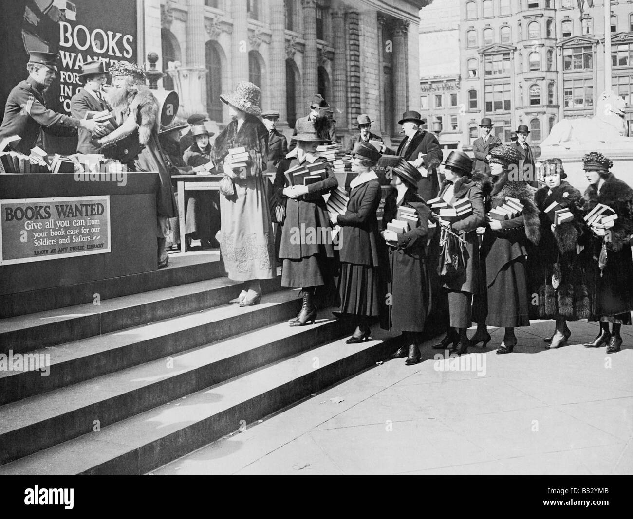 Book collecting hi-res stock photography and images - Alamy